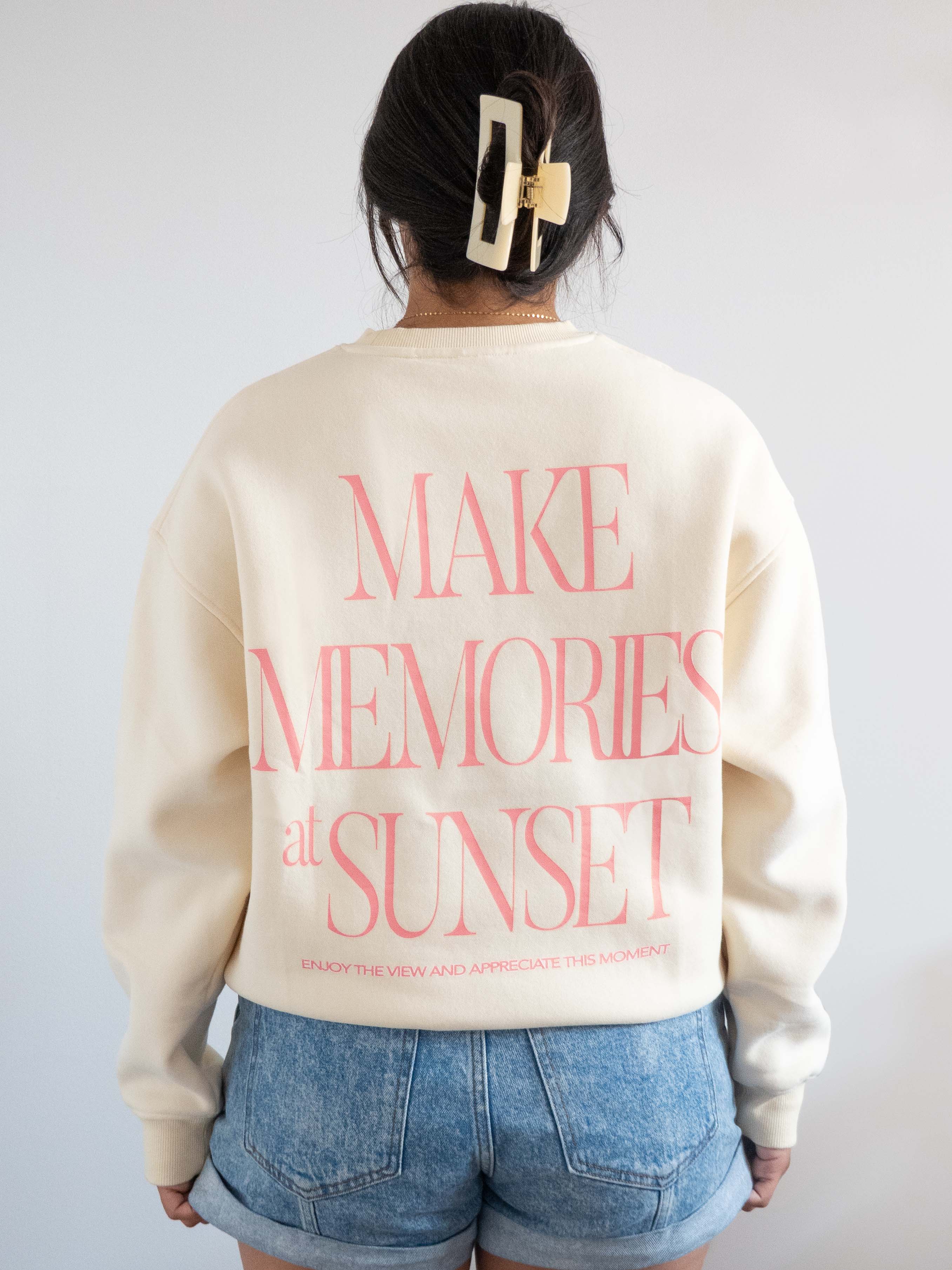Make Memories Pink Crewneck – VBRNCY